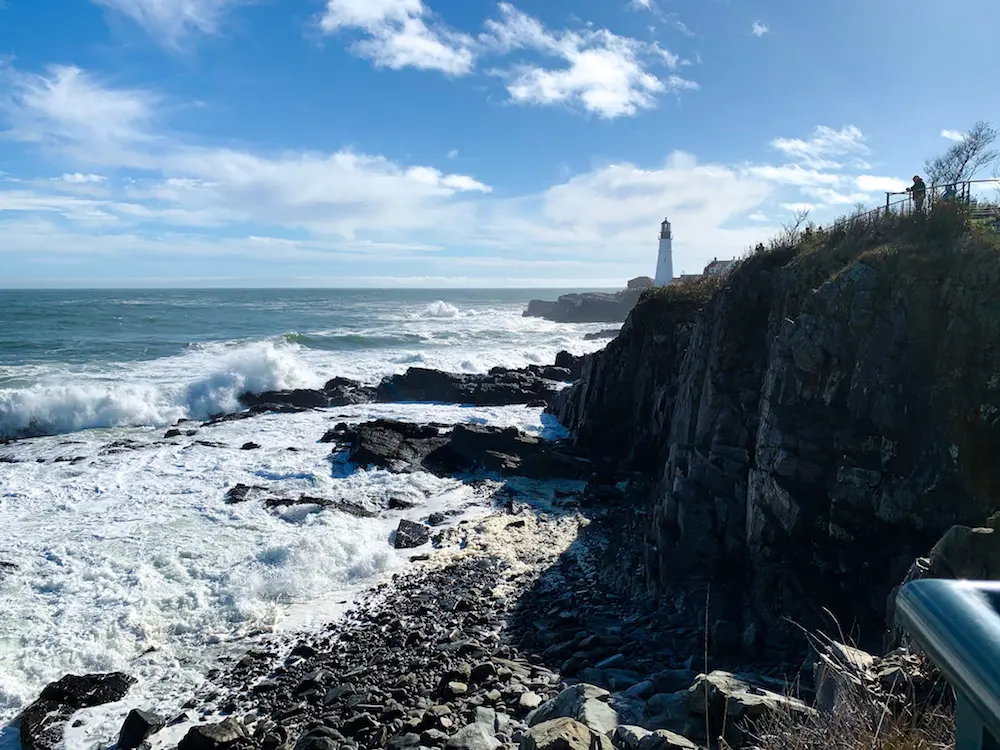 How to Visit the Cape Elizabeth Lighthouse - Atlas Obsession