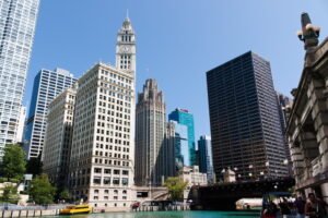 4 Ways to Explore the Chicago River
