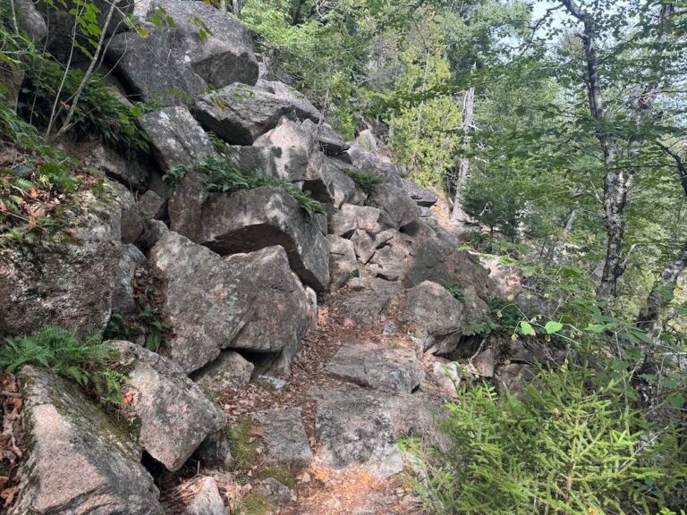 How to Hike Jordan Pond, Jordan Cliffs, and The Bubbles at Acadia ...
